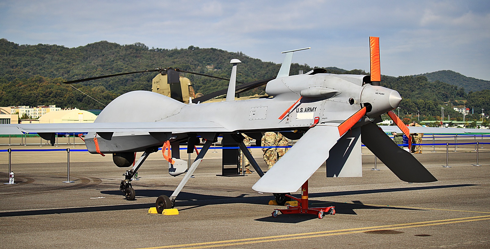 전시 · 세미나 - ADEX 21에 전시된 미 육군 MQ-1C Grey Eagle 무인 정찰공격기