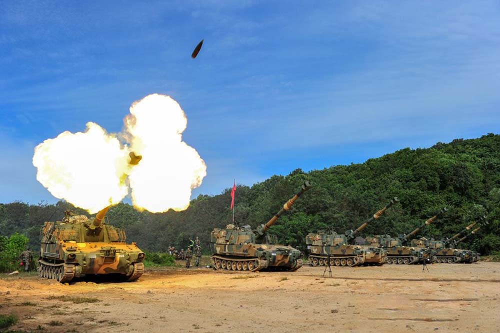 ROK 육군 - K55A1 자주포는 운용 중인 K55 자주포를 미래 작전환경에 적합하도록 성능을 개량한 장비