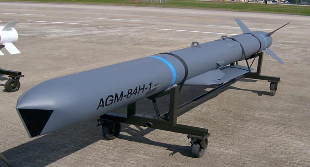 ROK 미사일 - 북한 도발에 공군 F-15K&KF-16 전투기에서 대응 발사한 AGM-84H/K SLAM-ER=슬래이알