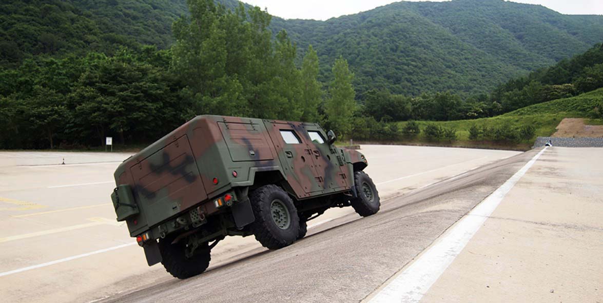 ROK 전술차량 - [사진 13장] 기아 K151 지휘 4인승 전술차량