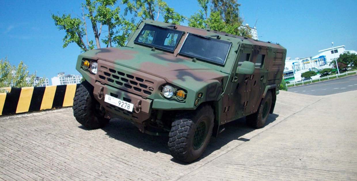 ROK 전술차량 - [사진 13장] 기아 K151 지휘 4인승 전술차량