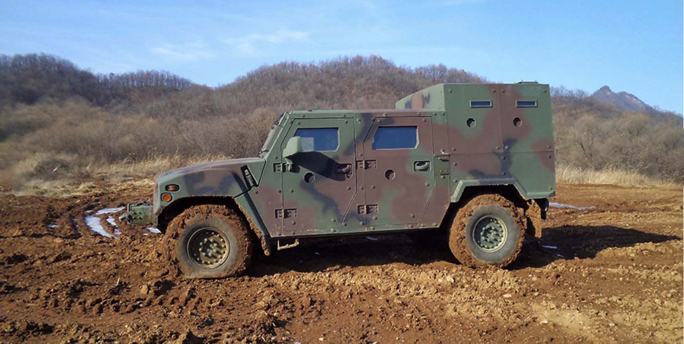 ROK 전술차량 - [사진 14장] 기아 K151 지휘 8인승 전술차량