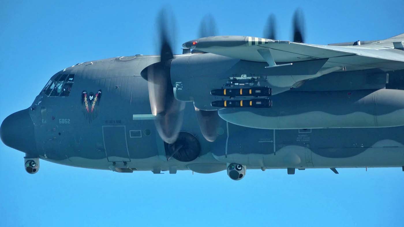 World 공군 - 김정은 참수용, 한미연합 특수전훈련에 처음 투입된 AC-130J 공개