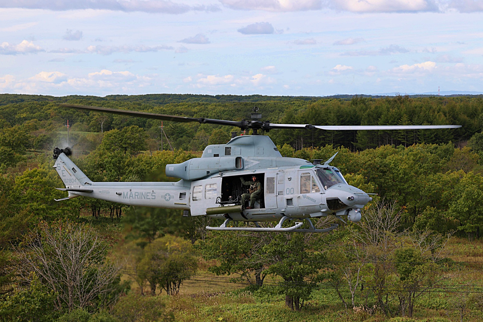 World 헬리콥터 - 미 일 합동훈련 Resolute Dragon 22 참가 UH-1Y, AH-1Z 및 UH-1H/J