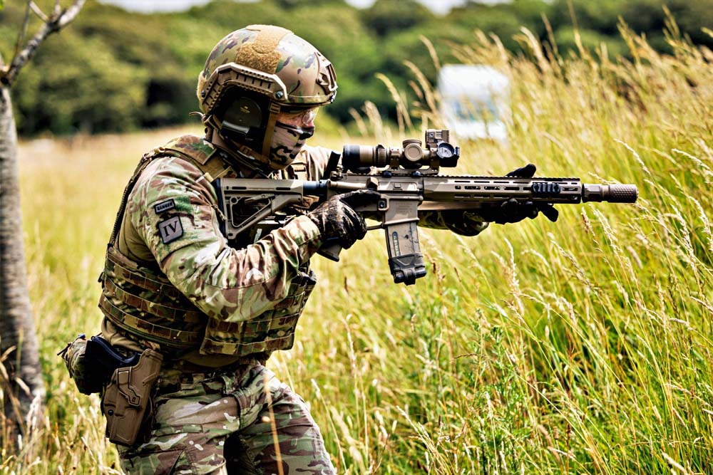 World 대중소화기 - 영국육군 신형 AIW 소총 L403A1 도입