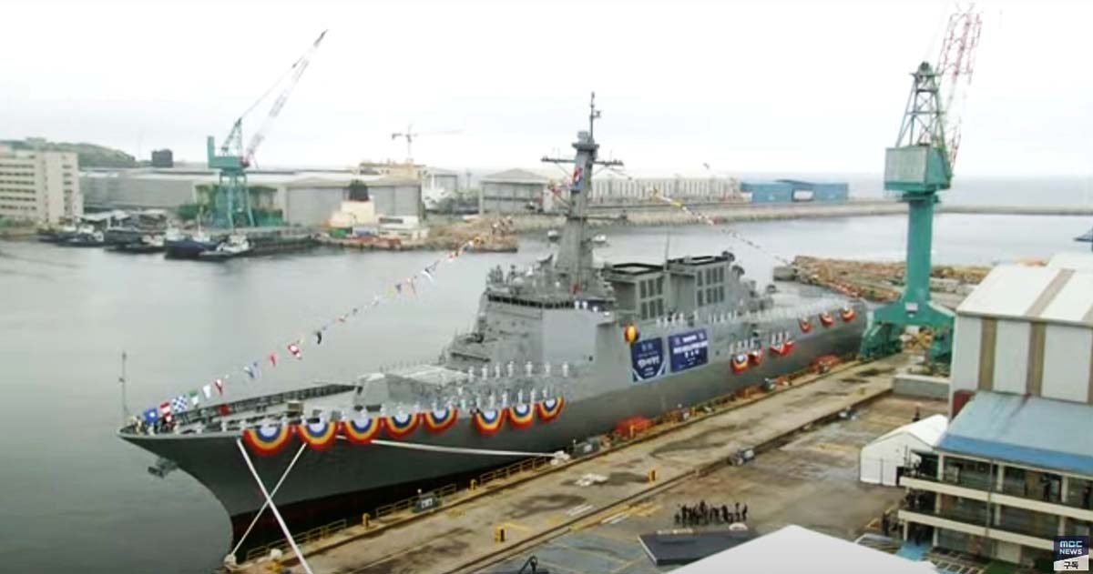 메인추출 - DDG-995 정조대왕함, 3축 핵심전력 체계 세계 최고의 해군 핵심전력 진수