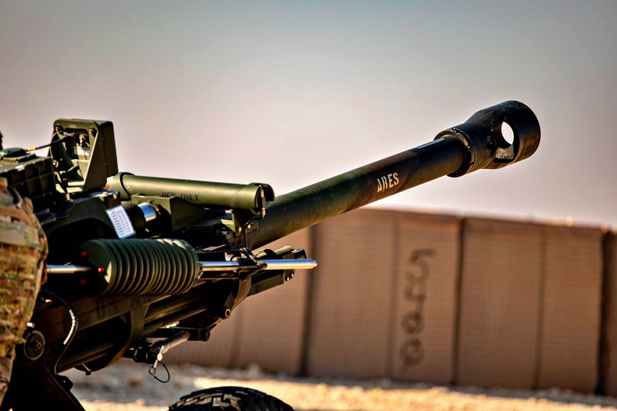 메인추출 - 이라크, 미 육군 M119A3 야포 "고유의 결의 작전"에서 사격 훈련으로 ISIS 격퇴!