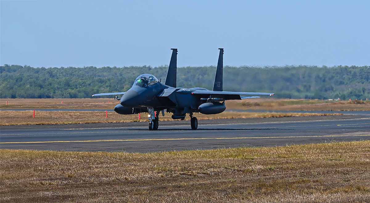 메인추출 - [현장 15장] F-15K 출격, 다국적 연합공중훈련 '피치블랙’ 훈련…필리핀 FA-50PH도 출격