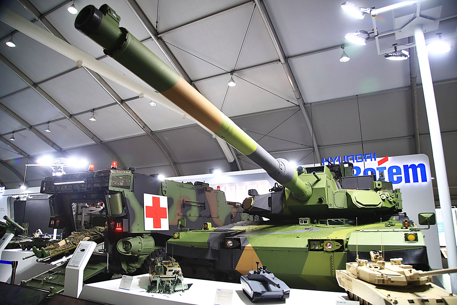 메인추출 - ADEX 21에 전시된 K2-NO 노르웨이 사양