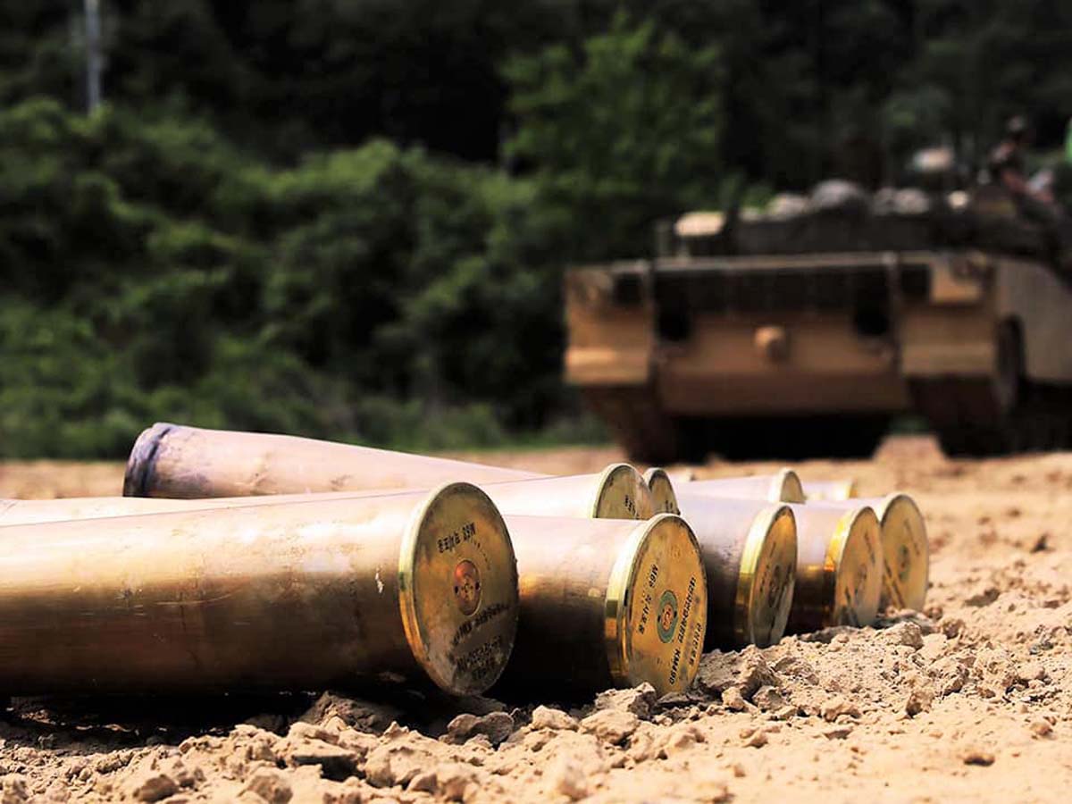 메인추출 - 강력한 기갑전투력을 구사...72년전 육군은 잊어랴! K1A2, K2흑표의 막강 위력!