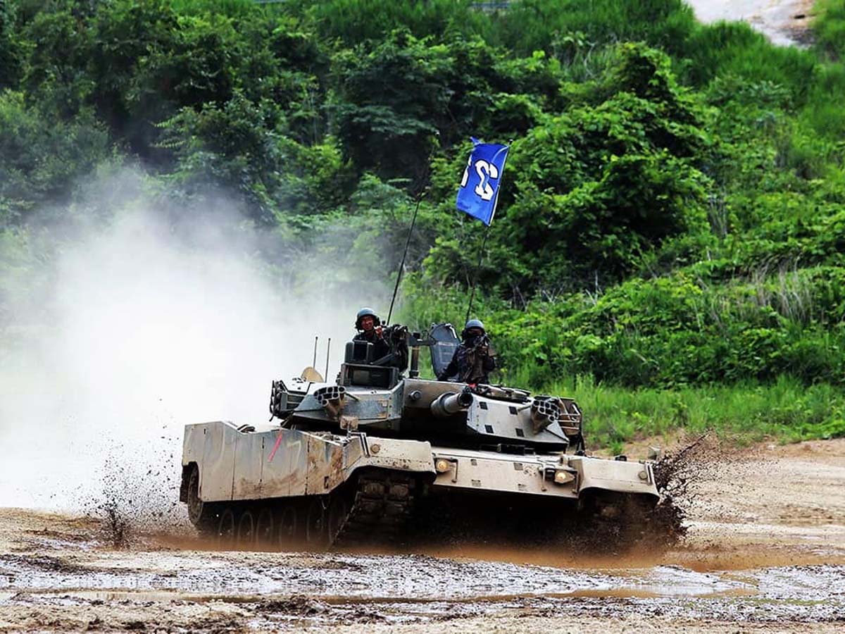 메인추출 - 강력한 기갑전투력을 구사...72년전 육군은 잊어랴! K1A2, K2흑표의 막강 위력!