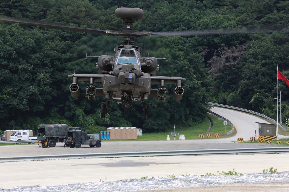 한미연합 - [사진] 한국에 배치된 주한미군 최신예 AH-64E v6 아파치 헬리콥터
